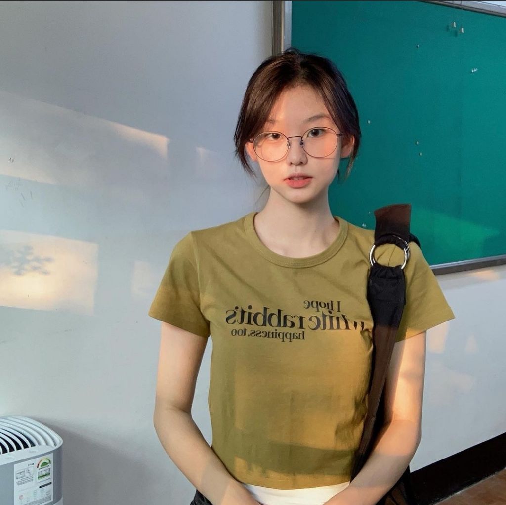 팔로워 25만인 인스타스타 @sumin_.0931 - 웃긴자료 ‥‥‥‥‥、 - 도탁스 (DOTAX)