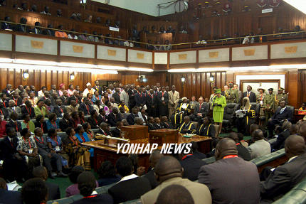 UGANDA QUEEN ELIZABETH PARLIAMENT