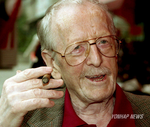 GERMANY GESCHONNECK OBIT