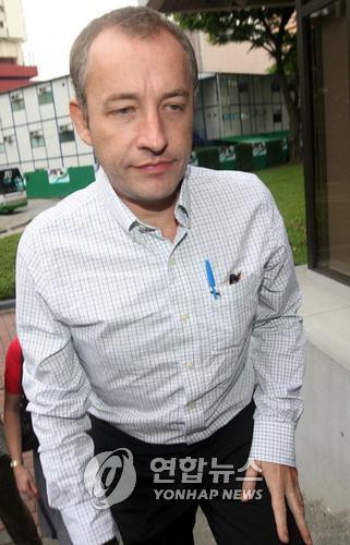 SINGAPORE AUSTRALIA PETER LLOYD