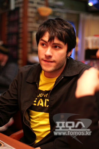 [라이브인터뷰]세계 속의 e스포츠를 꿈꾸는 이지호 해설과 닉 플랏