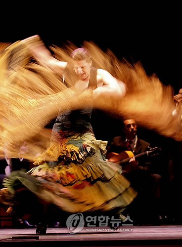 SPAIN DANCE FLAMENCO