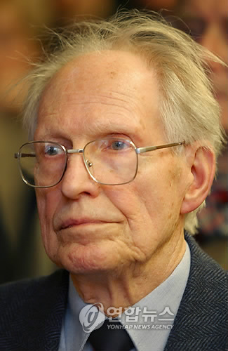 FILE NORWAY KNUT HAUGLAND