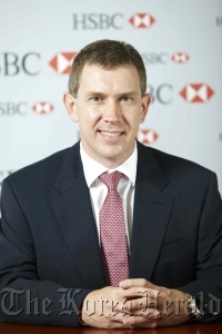 HSBC, Credit Agricole rapped for irregularities
