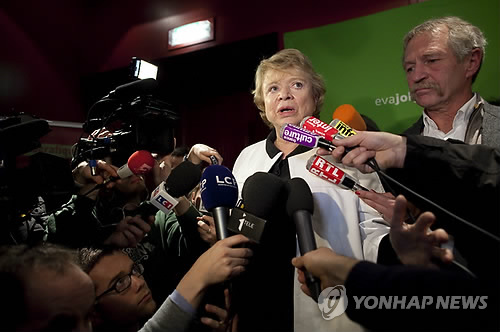 FRANCE ECOLOGY PARTIES NEWS CONFERENCE