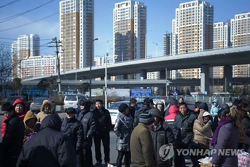 CHINA MIGRANT WORKER LABOR MARKET