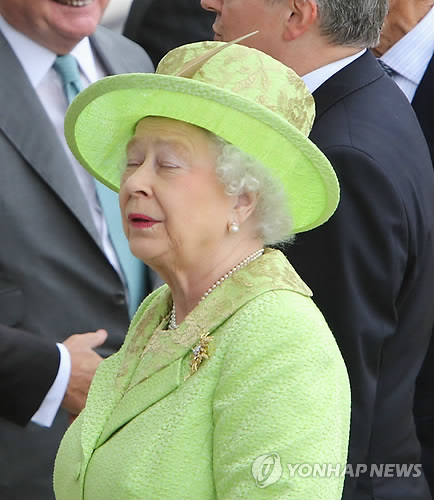 BRITAIN ULSTER QUEEN VISIT