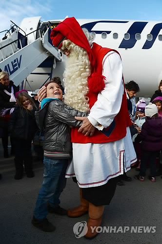 HUNGARY CUSTOMS CHRISTMAS