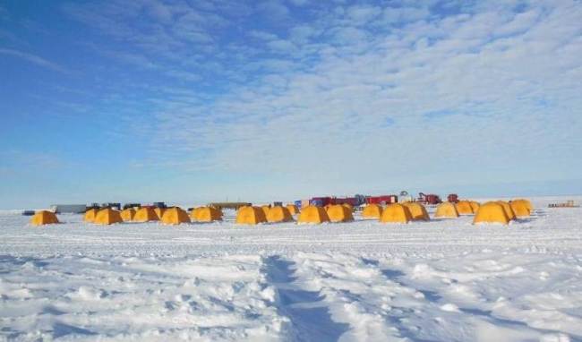 Subglacial Lake suggests life deep under Antarctic