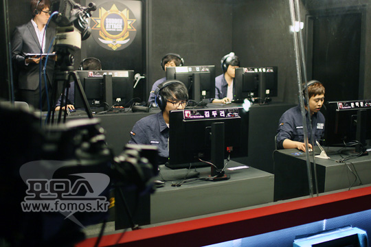 [넥슨 서든어택]퍼스트제너레이션, 김지웅-문학준 활약으로 개막전 승리!(일반부 2경기)