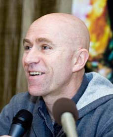 영국 무용단 DV8, 신작 '저스트 포 쇼' 서울 공연