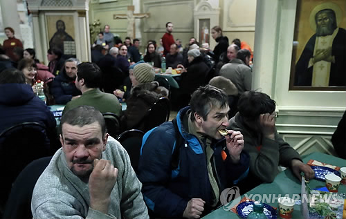 RUSSIA ORTHODOX CHRISTMAS HOMELESS