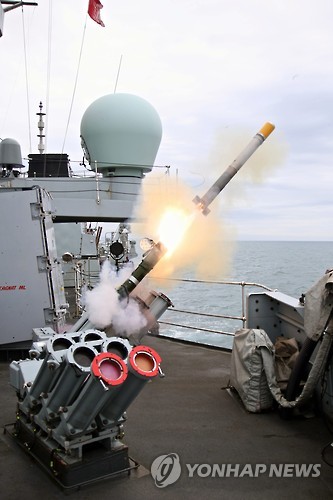 AT SEA BRITIAN DEFENCE HMS IRON DUKE