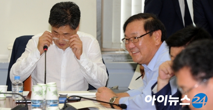 [포토]국회 정치개혁특위 '선거구 획정 논의'