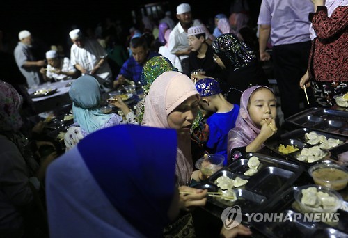 CHINA RAMADAN ISLAM BELIEF