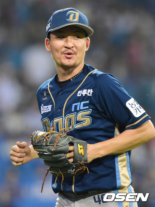 [사진]원종현,'승리 향한 미소'