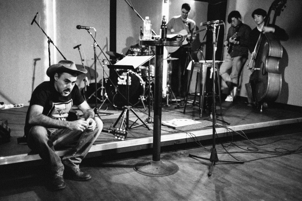 존패트릭 스탈링&드라우닝 리버 첫 앨범 'Tell My Boss I'm Dead' 발표