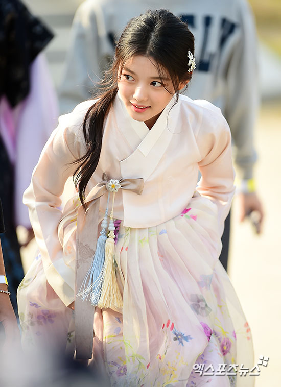 김유정.jpg : MLBPARK