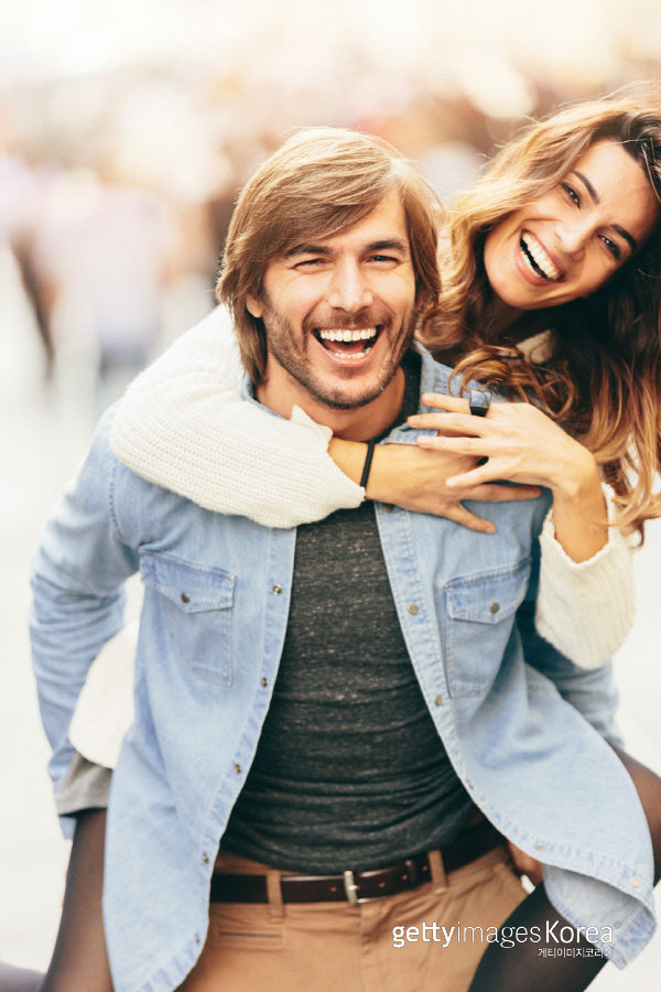 [연애심리] 오랜 친구가 연애 상대로 느껴지는 신호