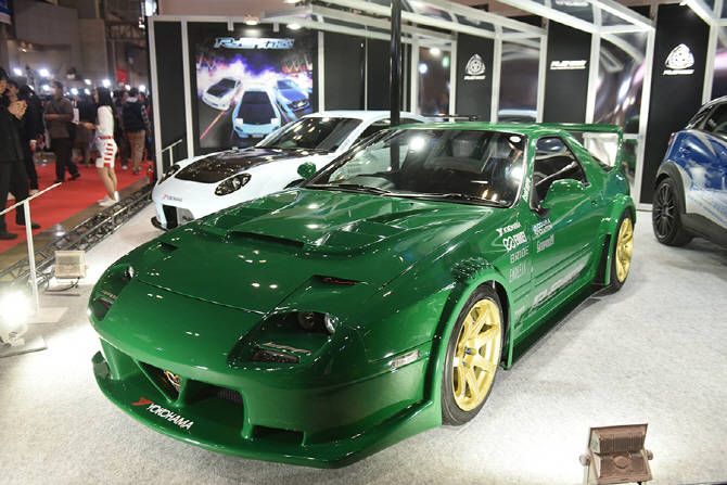 [포토] [2017 도쿄 오토살롱] 화려한 튜닝이 더해진 마쯔다 RX07(FC3S)