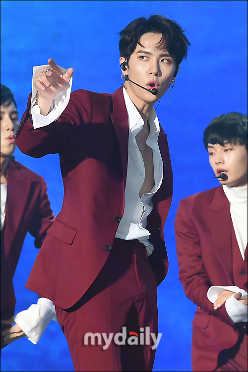 [MD포토] JBJ 김동한, '눈빛도 섹시해'