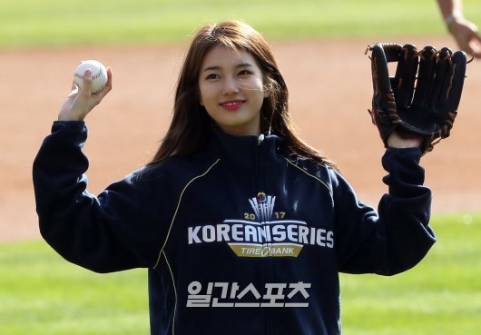 '광고인 줄 알았다'는 수지 시구 장면