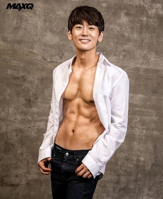 'Smart Six Pack ' Park Ji Heon , daughter dad with perfect abs