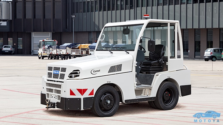 비행기를 돕는 자동차들 – 항공지상조업장비의 세계 | 모토야