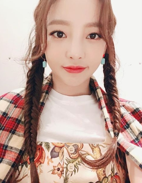 Goo Hara shows off with lamb's hair 'just like it was when debut