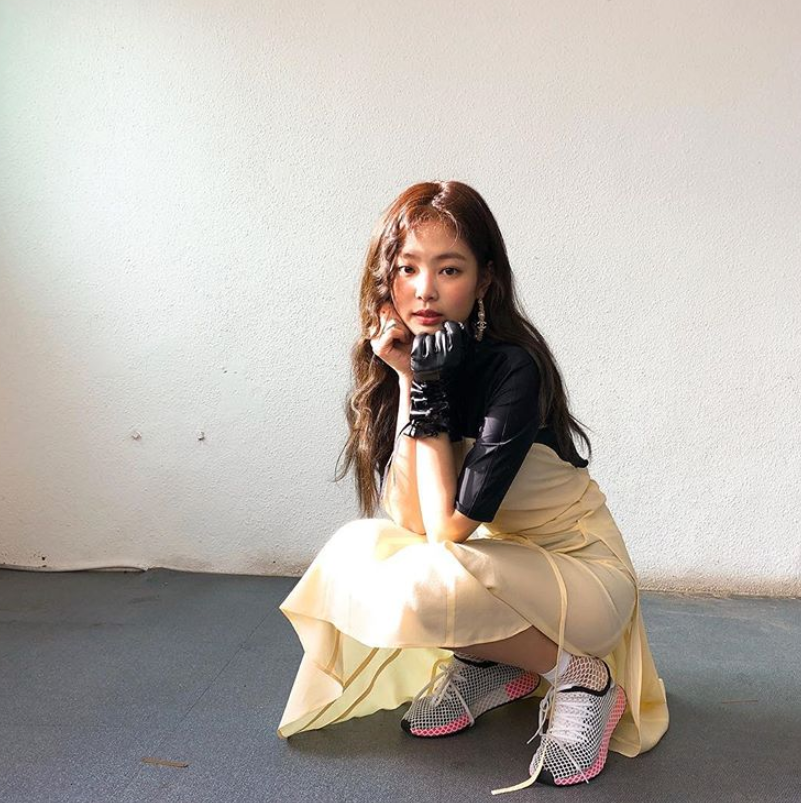 Bleeping Jenny Kim, water-up visual Eye-catching