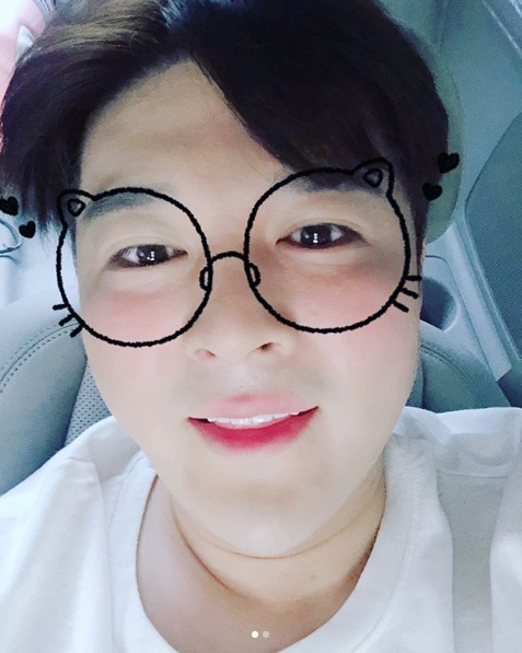 Shindong , no yo and diet success? Tiny V-line Eye-catching