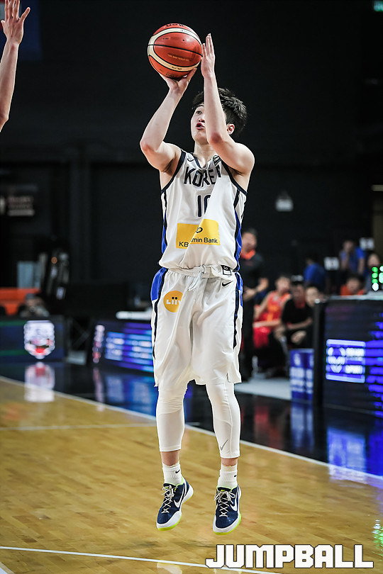 [JB포토] U18 주장 백지웅 '3점슛 적중'