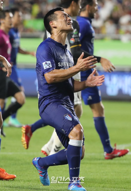 [포토]조원희,그게 안들어가~