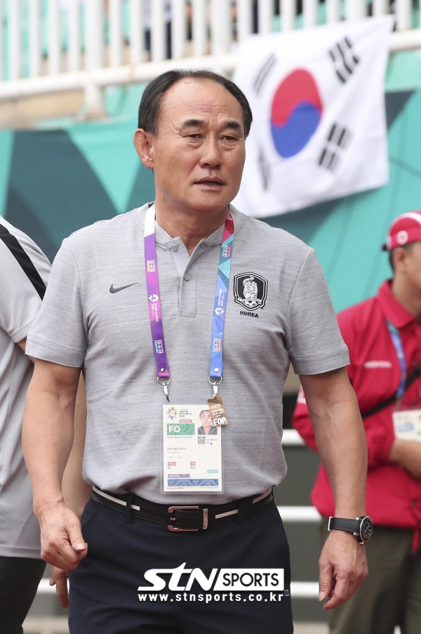 [자카르타AG] 인니에서 부활한 맞춤전술 지략가 '학범슨'