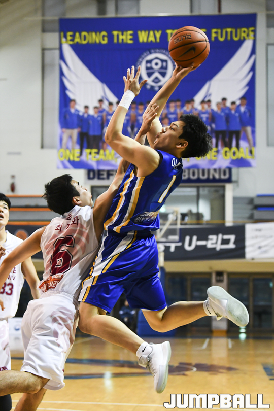 [JB포토] 연세대 이현민 '높이 더높이 골밑슛'