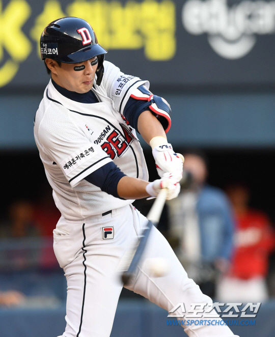 '박건우 끝내기 스리런' 두산, 갈길바쁜 KIA에 연장 10회승..KIA, 5위 확보 '빨간불'