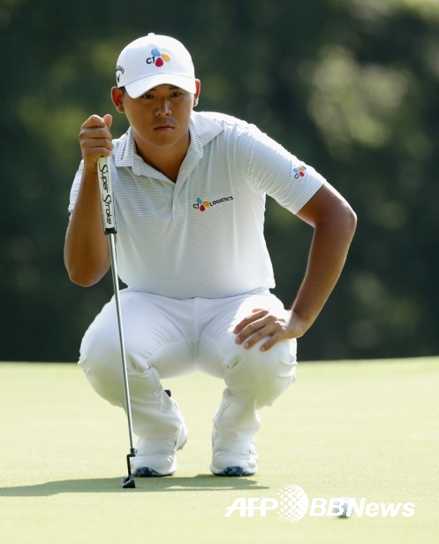 '신들린 퍼팅' 김시우, 3R서 반등..안병훈과 공동 19위 [PGA CIMB클래식]