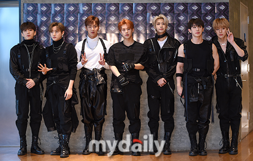 Monsta X 'charisma warrior'