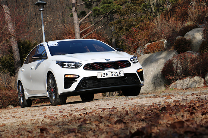 기아 K3 GT 5도어 시승기 | 글로벌오토뉴스