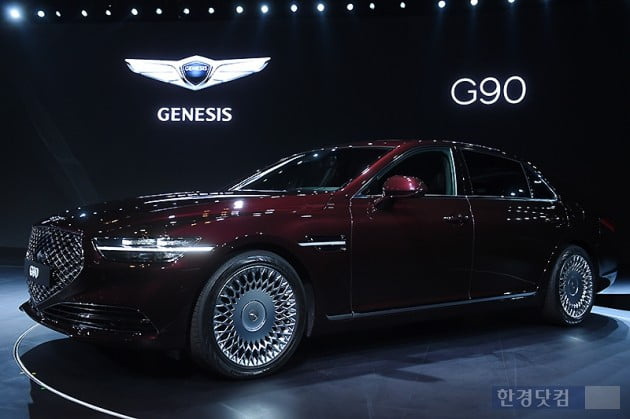 확 바뀐 제네시스 'G90' 6700대 계약..판매실적 회복 이끌까