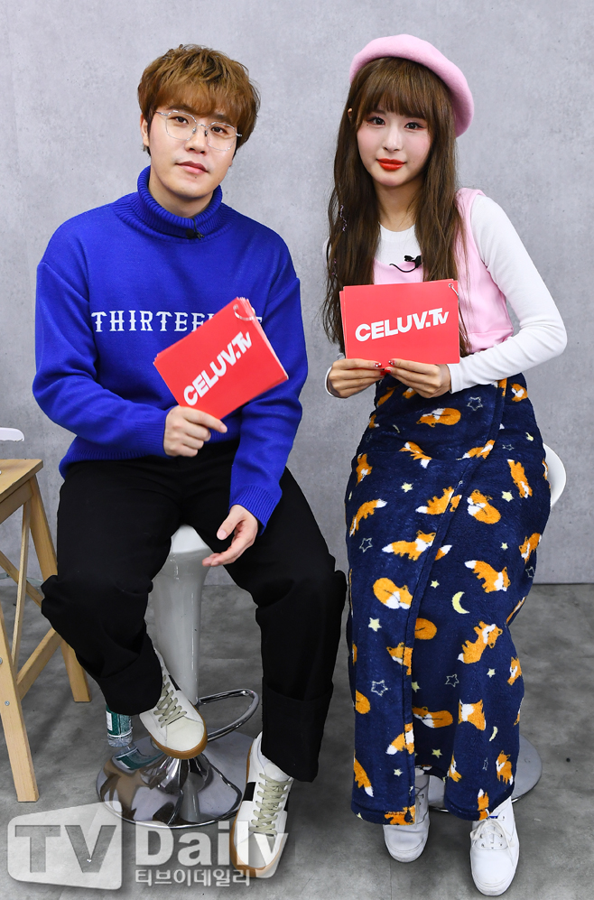 [TD포토] 이현-루 '다정한 2MC'