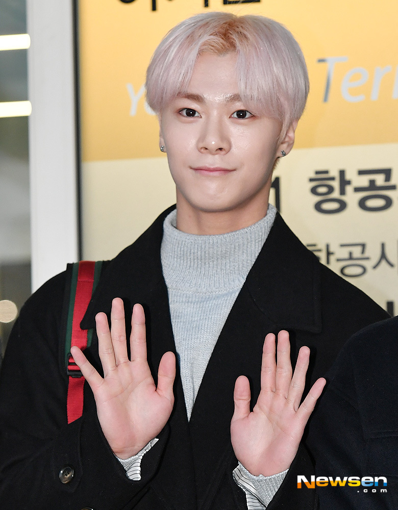 Astro Moon Bin 'real boyfriend's visual'