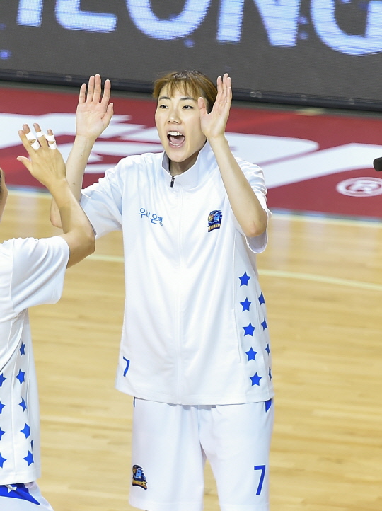 WKBL 2라운드 MVP 박혜진, MIP는 김민정 선정