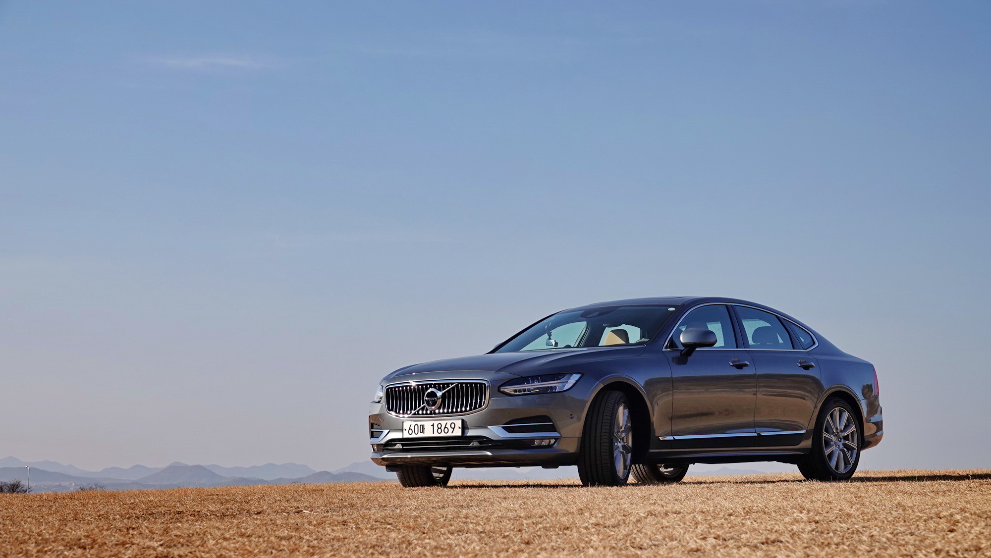 볼보 S90 T5 시승기, 2020년에 가장 가까운 플래그십 세단