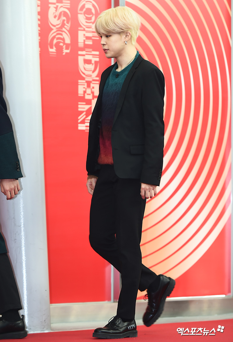 BTS V - Jimin 'Blonde of Truth'