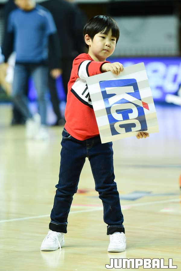 [JB포토] KCC 어린이팬 'KCC 응원해요'