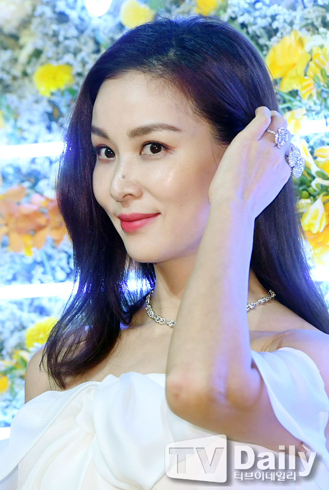 불가리 주얼리 컬렉션 행사 오늘자 고소영 - 인스티즈(instiz) 이슈 카테고리