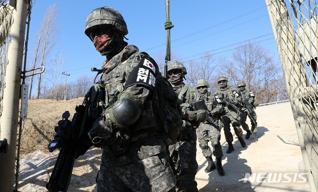 최전방 GOP도 첨단 과학화.."24시간 잠들지 않는 경계"[르포]