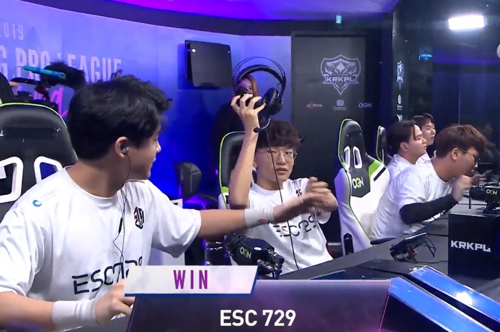 [KRKPL] ESC 729, 풀세트 접전 끝에 노바 꺾고 첫 승