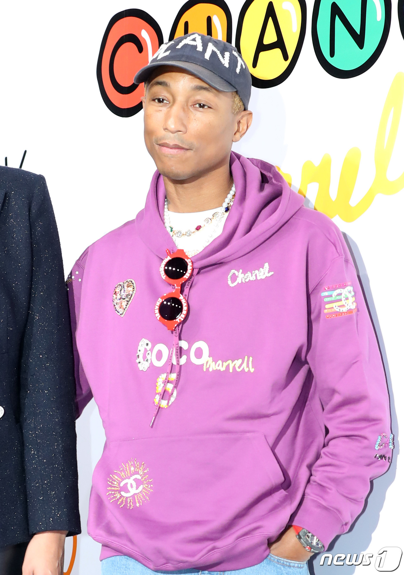 Farrell Williams, Billboard's No. 1 singer's hot inland